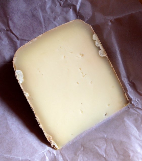 Cheese of the month August 2015: Pyrénées Brebis from the Pays Basque ...